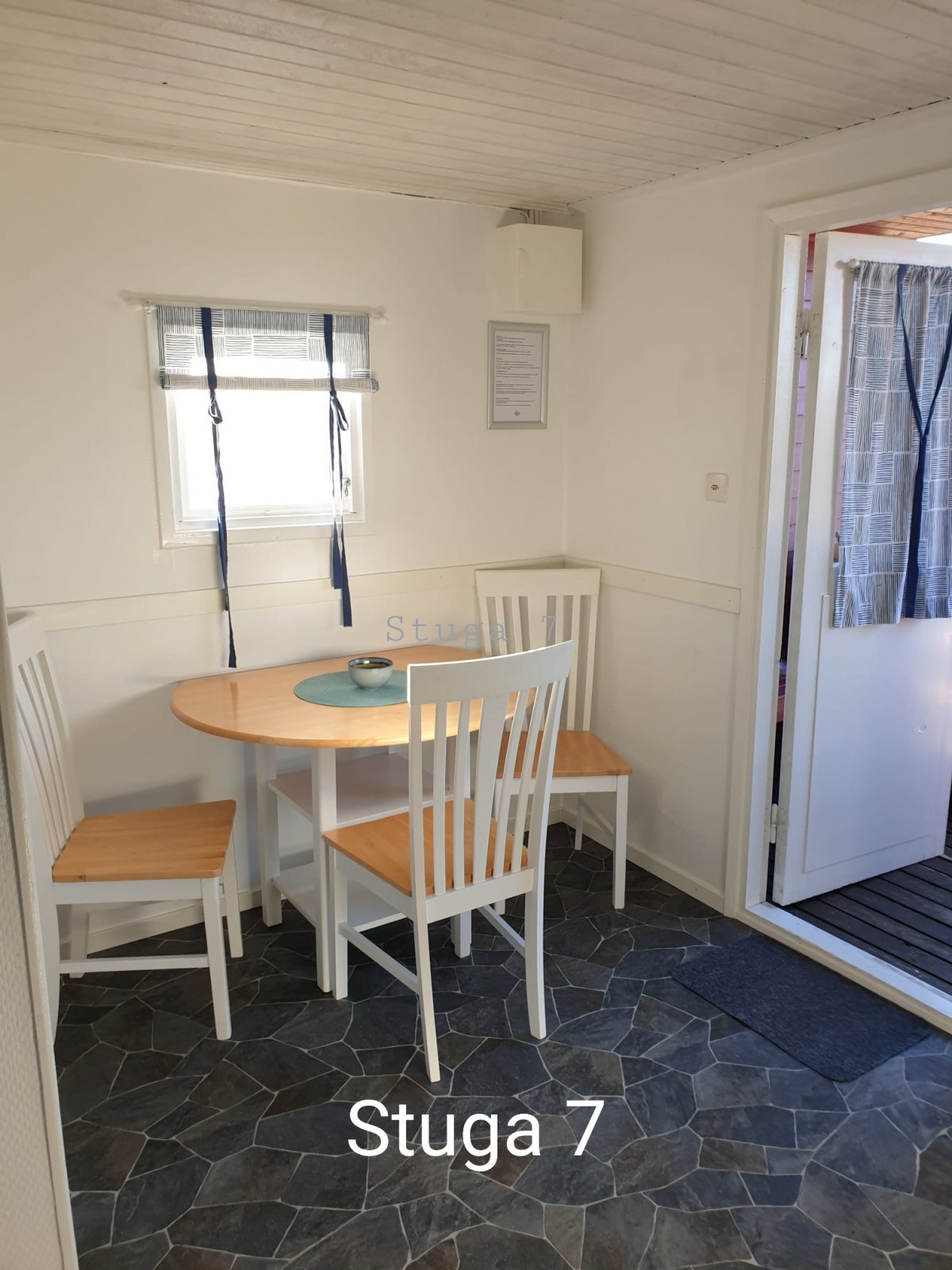 Stugor - Askeviks Camping & Stugor i Sjötorp